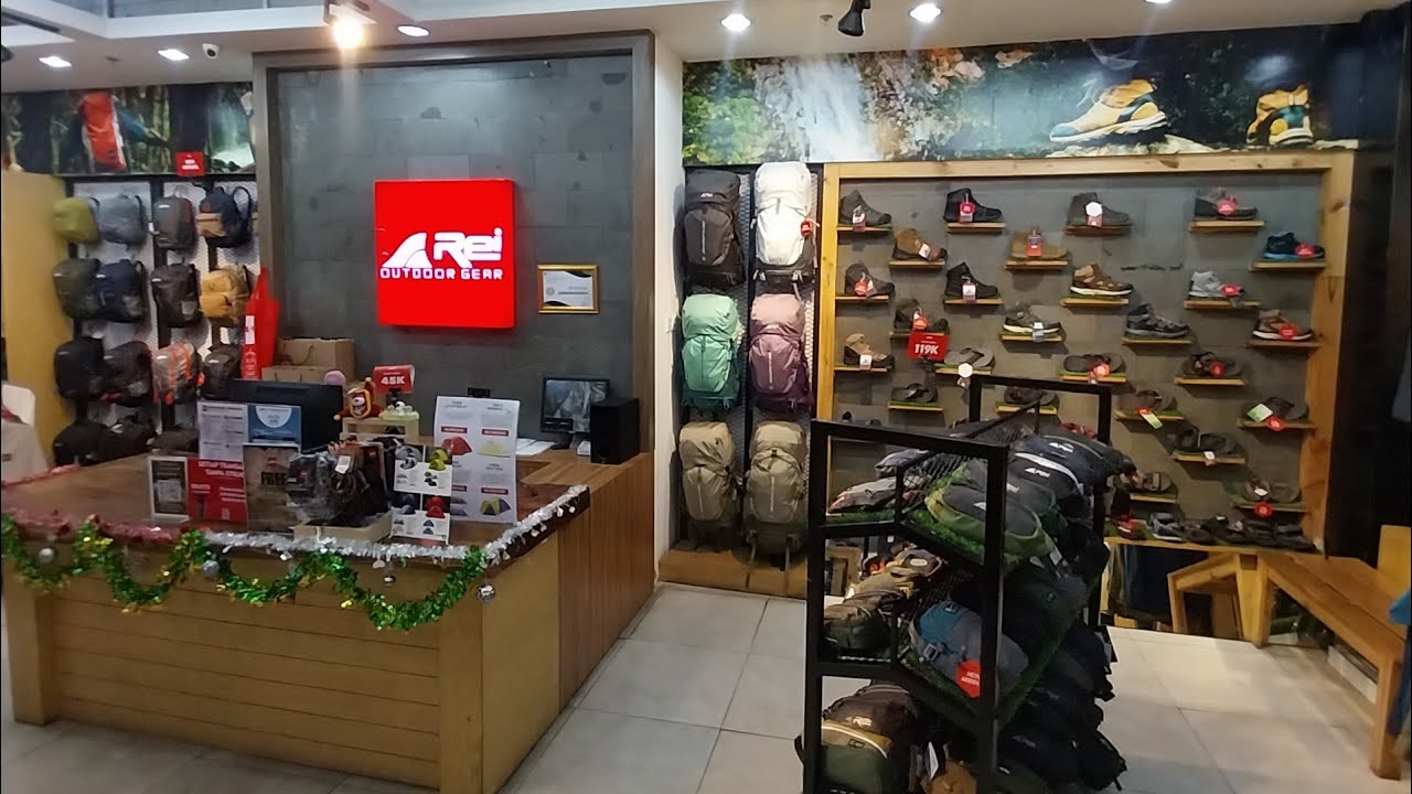 arei store kings mall jl. kepatihan no 11 - 17 bandung - YouTube