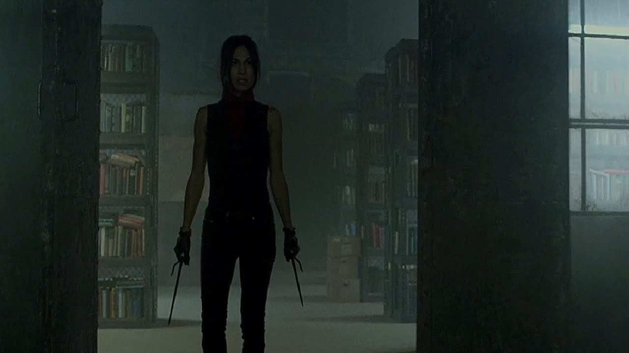(Daredevil 2x11) Matt finds out Elektra is going to attack Stick - YouTube