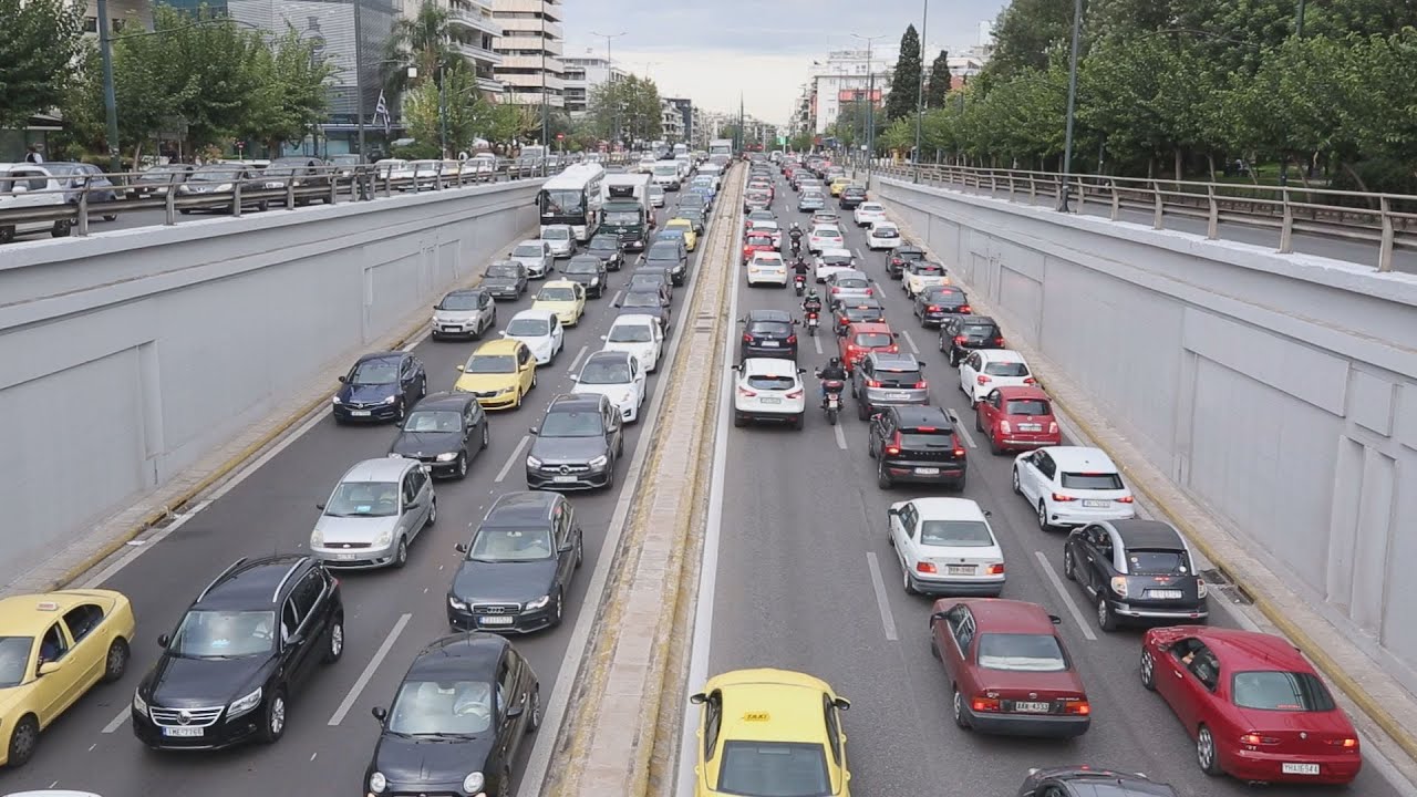 Κυκλοφοριακό χάος στους δρόμους της Αθήνας λόγω της 24ωρης απεργίας των ...