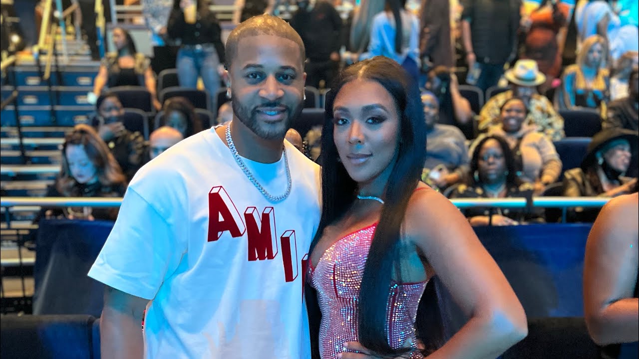 Devale & Kay are ready to see Usher in Vegas - YouTube