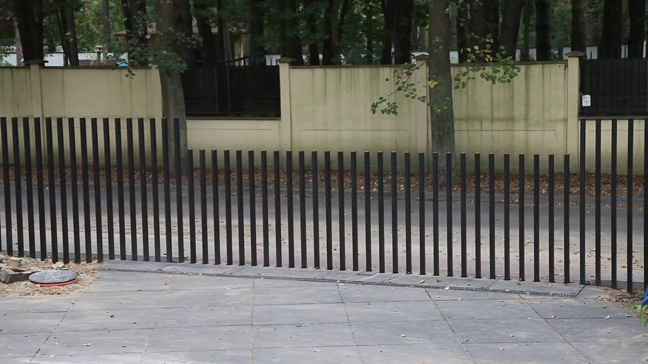 Vertical Retractable Gate System - YouTube