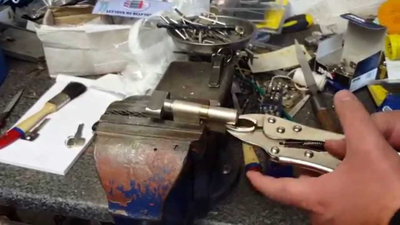 Snapping a lock - YouTube