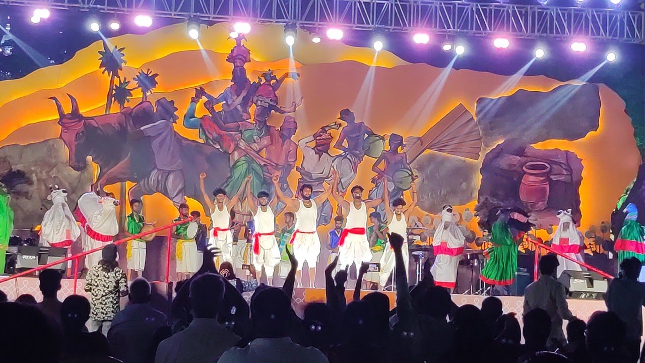 Thapattam - folk dance performance @47th India Tourism and Industrial ...