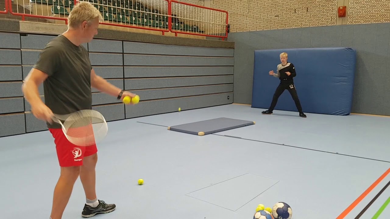 Handball Goalkeeper Training Reaction Exercise Youtube