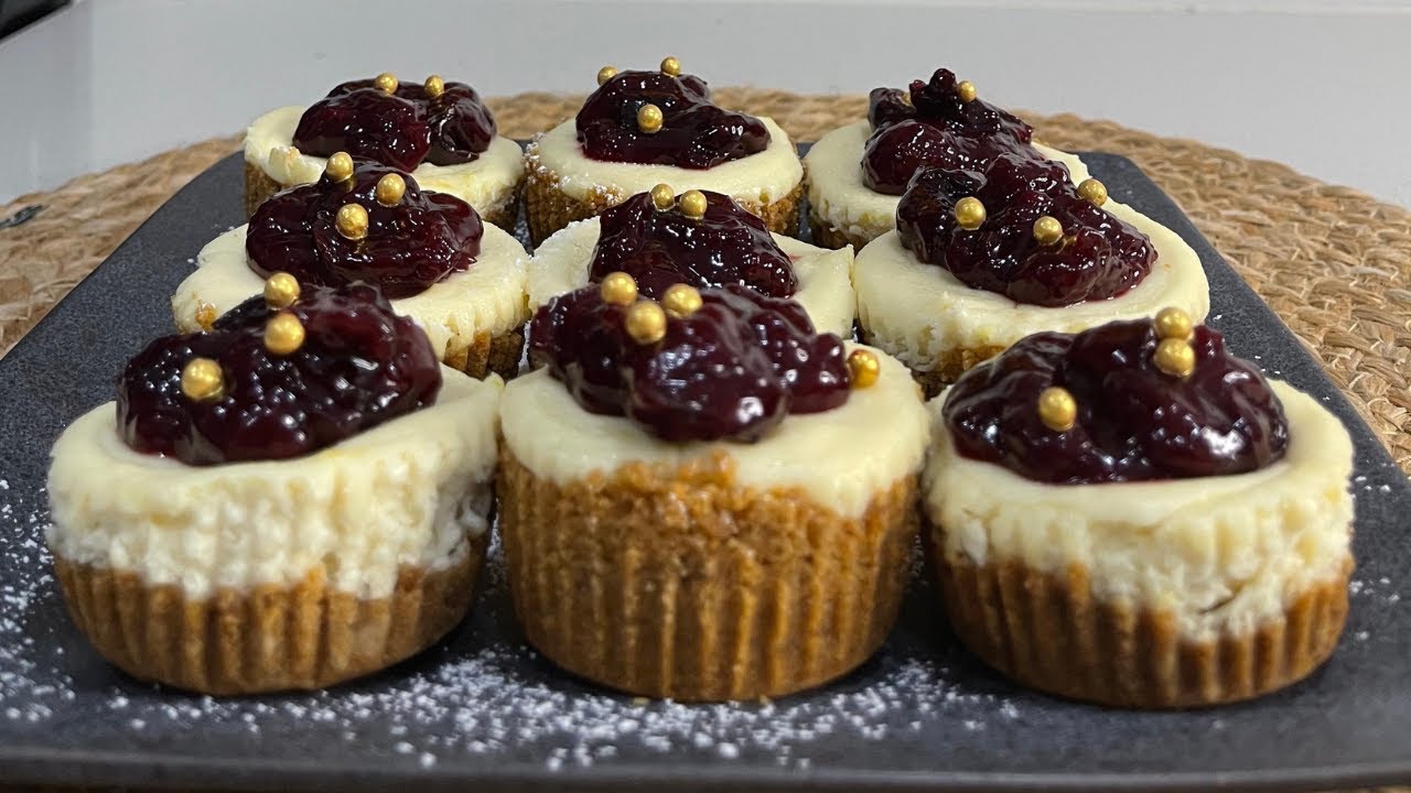 How to make delicious MINI CHEESECAKES with cherry jam. Homemade ...