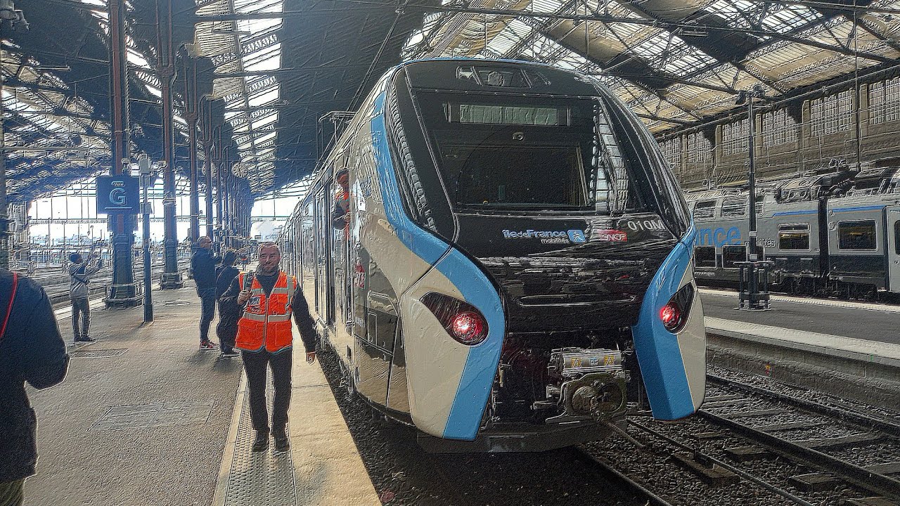 RER D | Passage du RER NG à Gare de Lyon Surface - YouTube