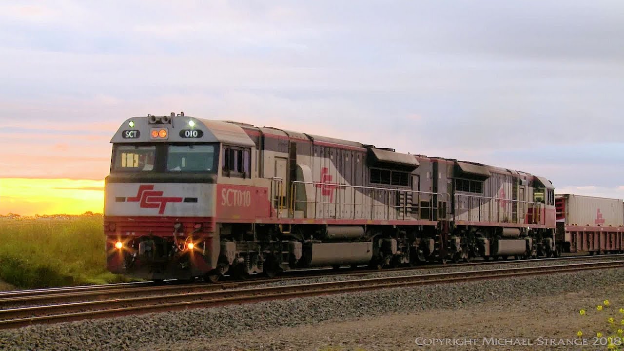 SCT's PM9 Boxcar & Container Train - PoathTV Australian Railways - YouTube