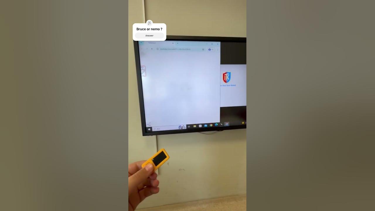 M5stickc plus 2 okulda - YouTube