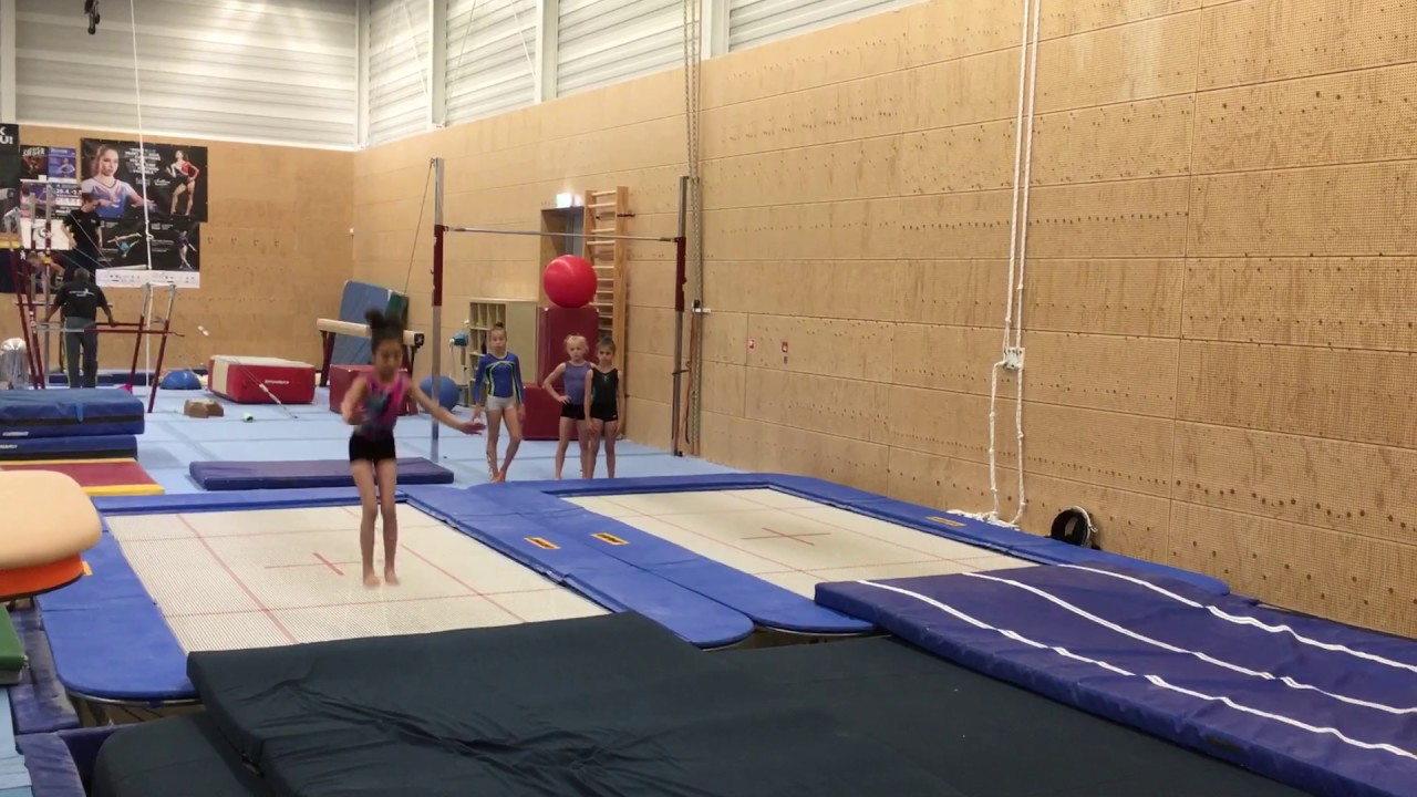 Double salto forward tucked - YouTube