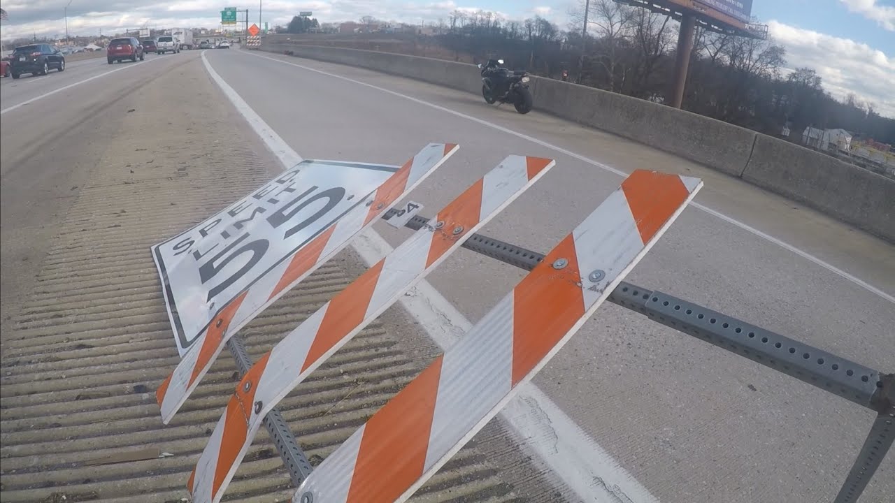 Heavy winds knocked over speed limit sign {GSX-R600} - YouTube