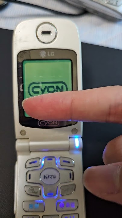 싸이언 CDMA2000 (LG-SD100) Power On/Off - YouTube