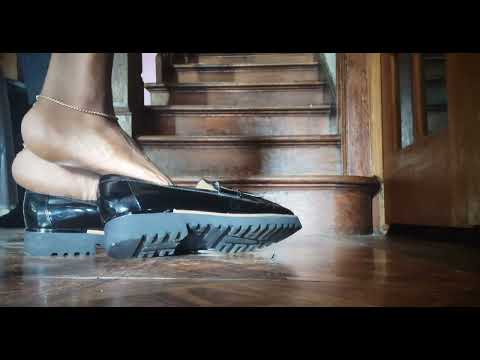 Whoopsie Shoe Play 5