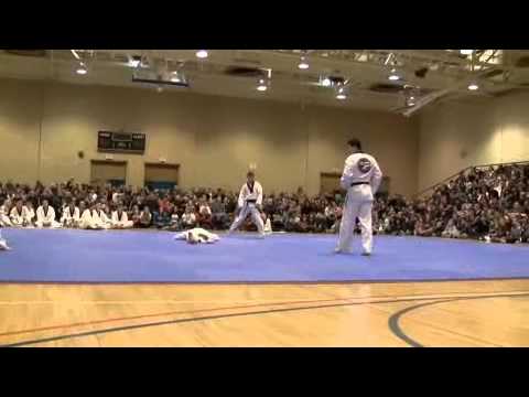 Master Jung Hwan Kim self defense. Master Chong's World Class Tae Kwon ...