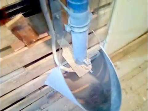 Автоматическая кормушка для кур, уток, гусей №1 - YouTube