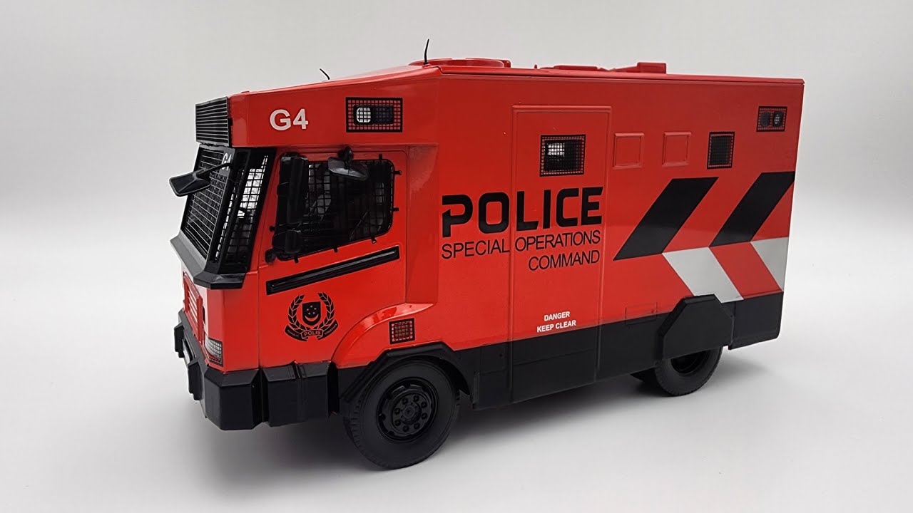 Diecast: Mercedes-Benz Atego Tactical Vehicle (Singapore 🇸🇬 Police) • 1 ...