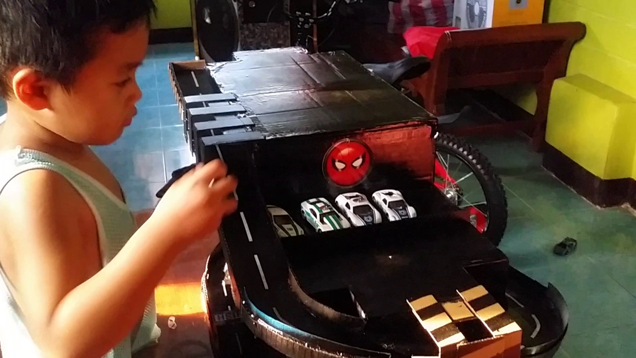 DIY RACE TRACK using cardboard - YouTube