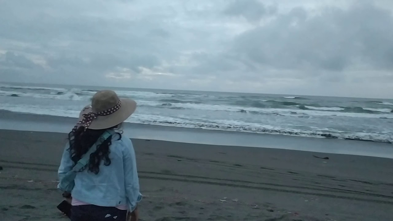 Pantai parang kritis Jogja - YouTube