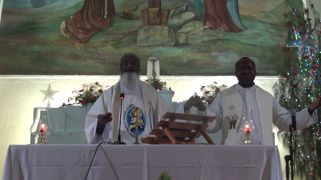 #2 Fr. James Manjackal in Seychelles. Midnight Mass at St. Francis of ...