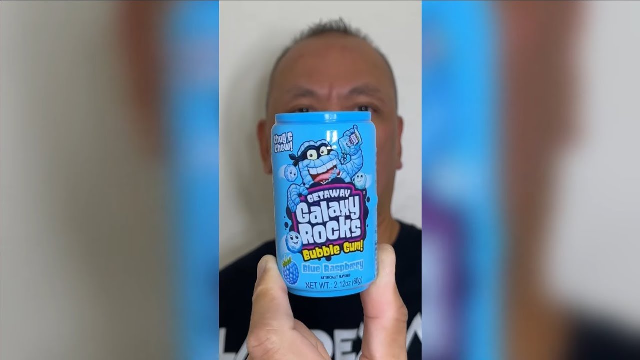 👂ASMR GETAWAY GALAXY ROCKS BUBBLE GUM CANDY BLUE RASPBERRY EATING ...