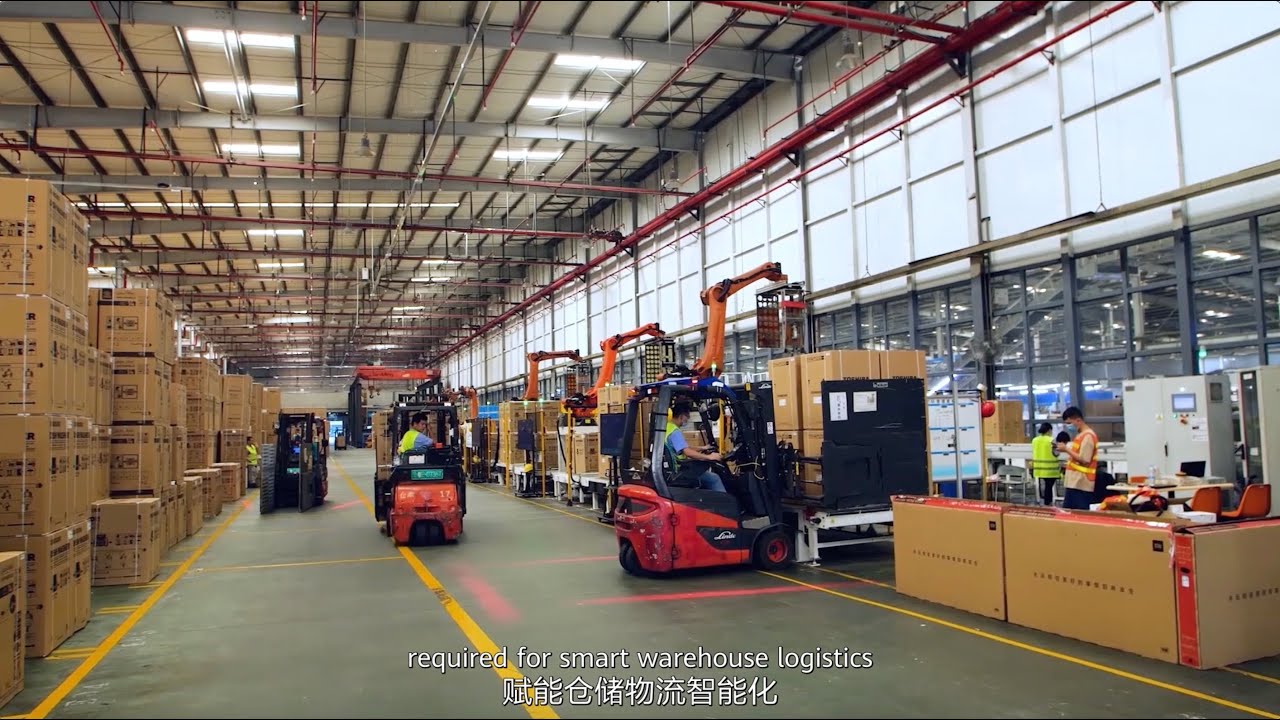 Midea Group Smart Warehouse Logistics Empowered by 5G Positioning - YouTube