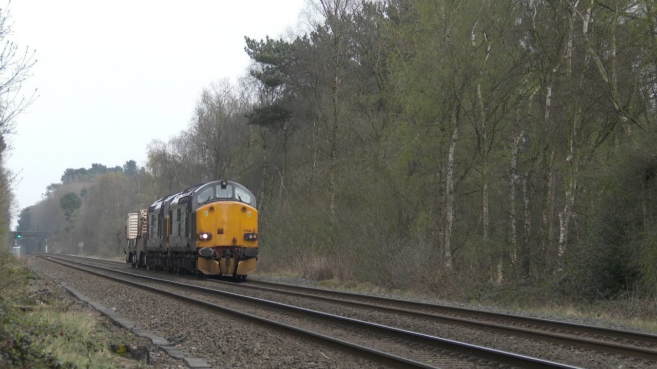 Class 37s on Nuclear Flasks & Class 68 68013 16 April 2015 - YouTube