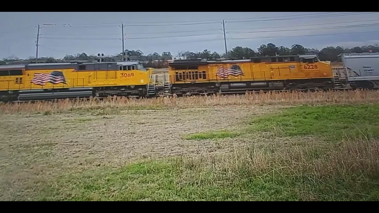 CSX M601 Leads to Rice Yard - Waycross GAWl With Union Pacific Power ...