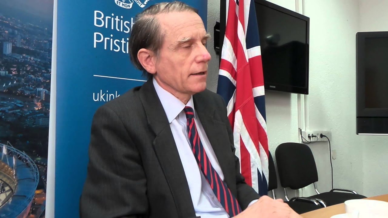 Intervista me Ambasadorin e Britanise, Ian Cliff - YouTube