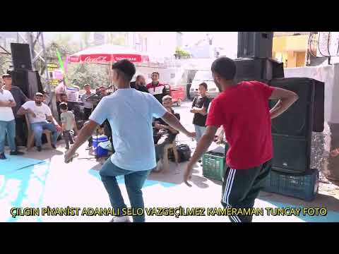 ADANA ROMAN DÜGÜNLERİ  ÇILGIN PİYANİST ADANALI SELO VE VAZGEÇİLMEZ KAMERAMAN TUNCAY FOTO SUNAR