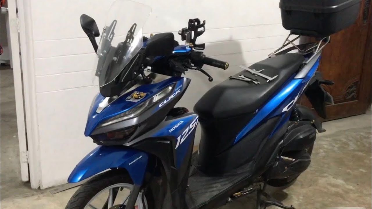 Installation of windshield for honda click game changer - YouTube