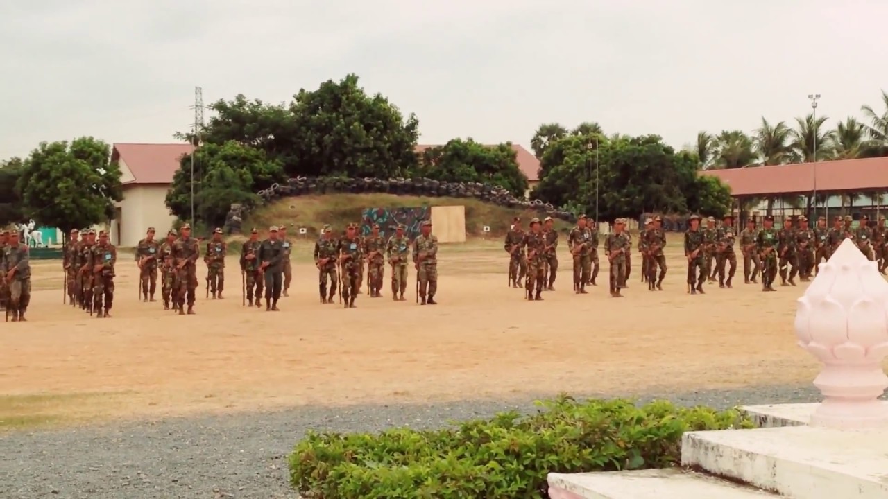 អង្គរក្ស Somdouch Hun Sen Bodyguard Army Cambodia Training Part4 - YouTube
