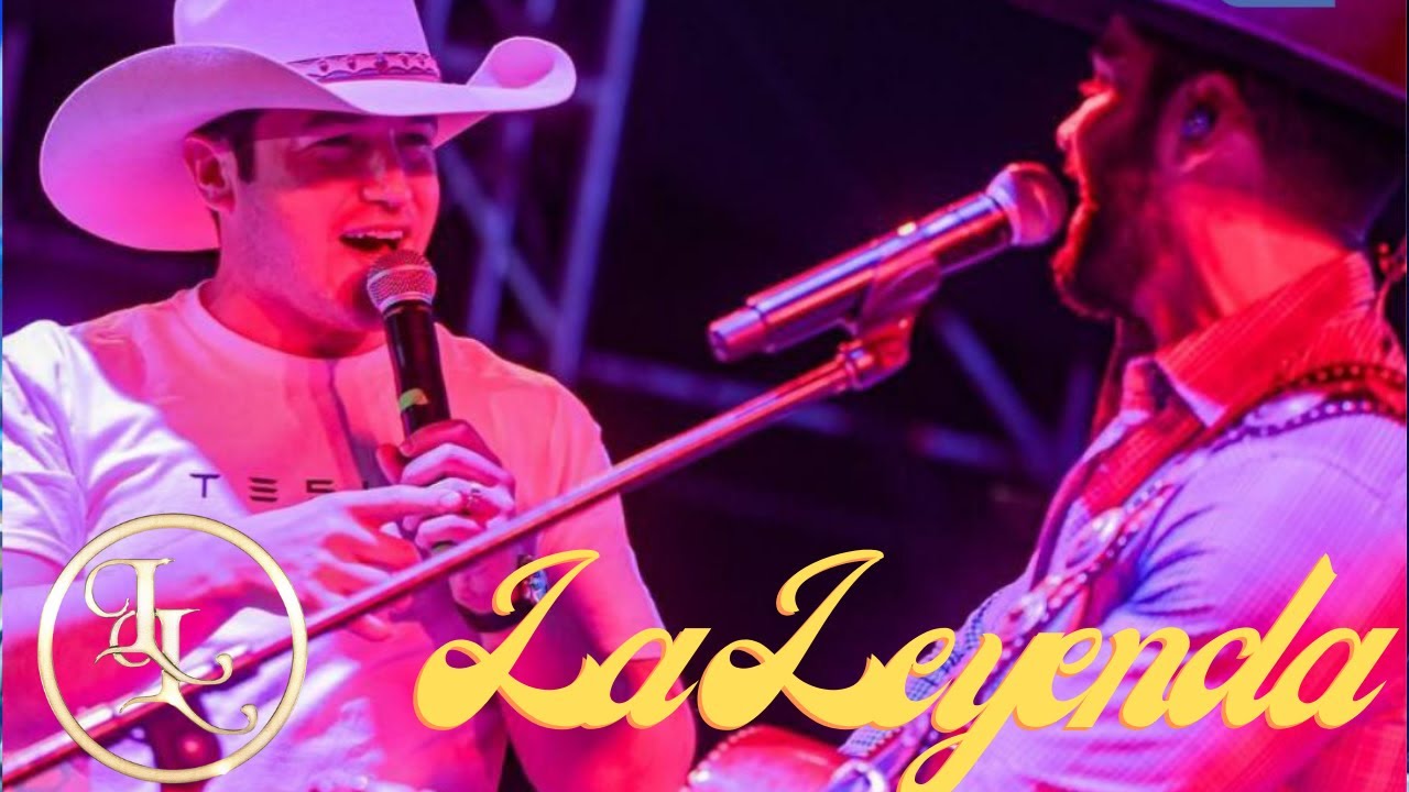 Samuel Garcia Cantando Con El Grupo La Leyenda En El Macro Fest 2023 En