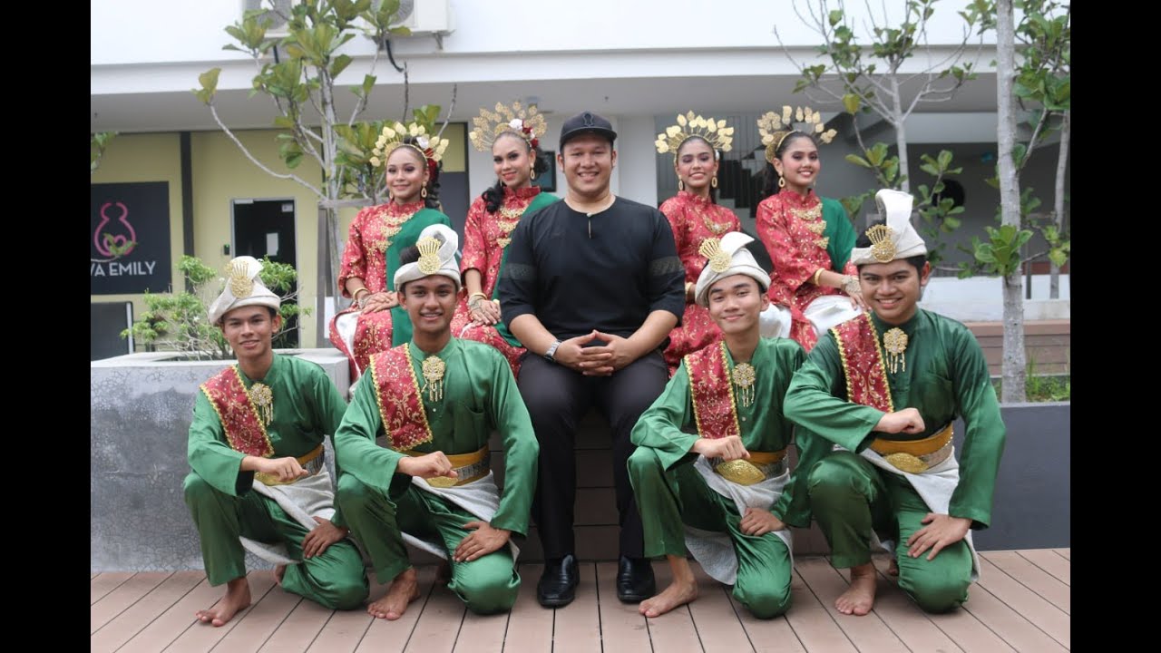 MAJLIS PERSEPSI PERKAHWINAN (TARIAN CINTA SAYANG) - YouTube