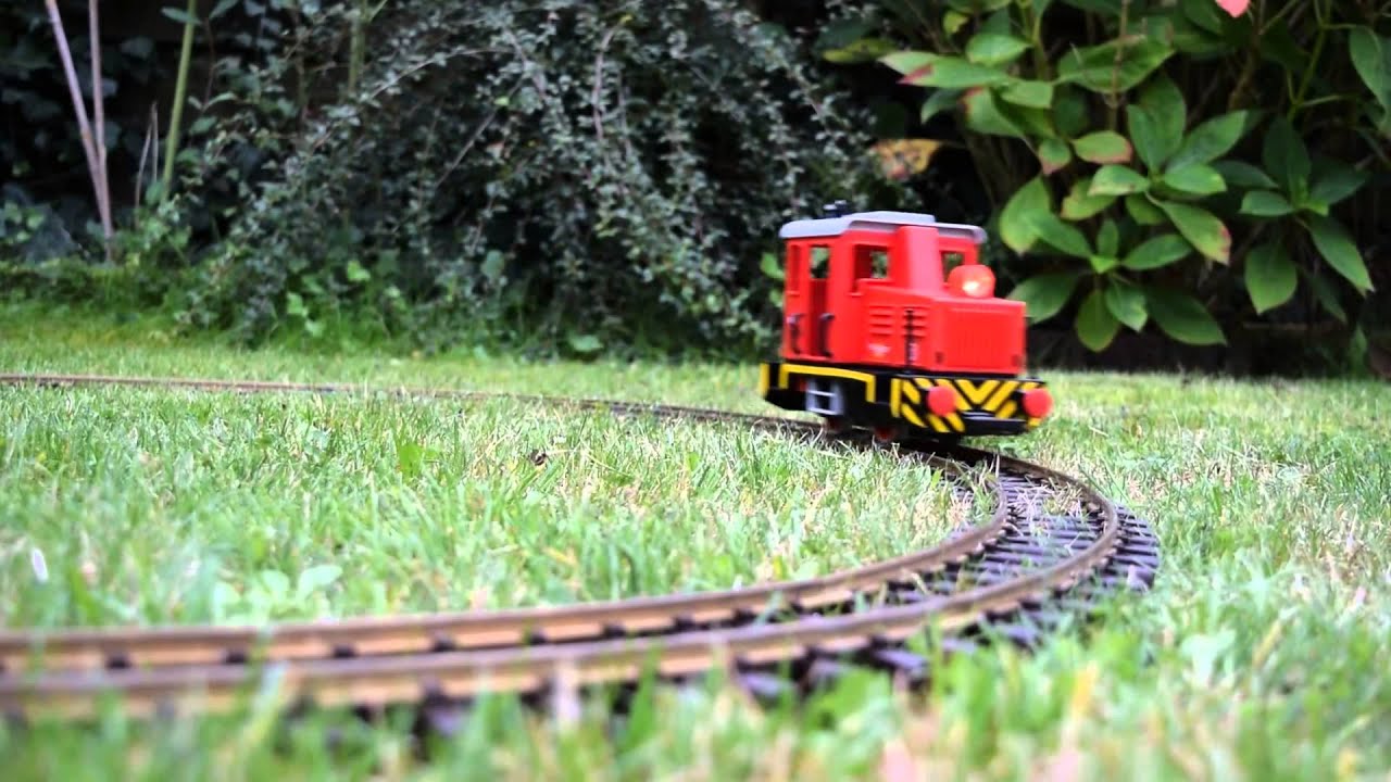I like trains Playmobil Shunter Test on a small LGB brass track layout ...