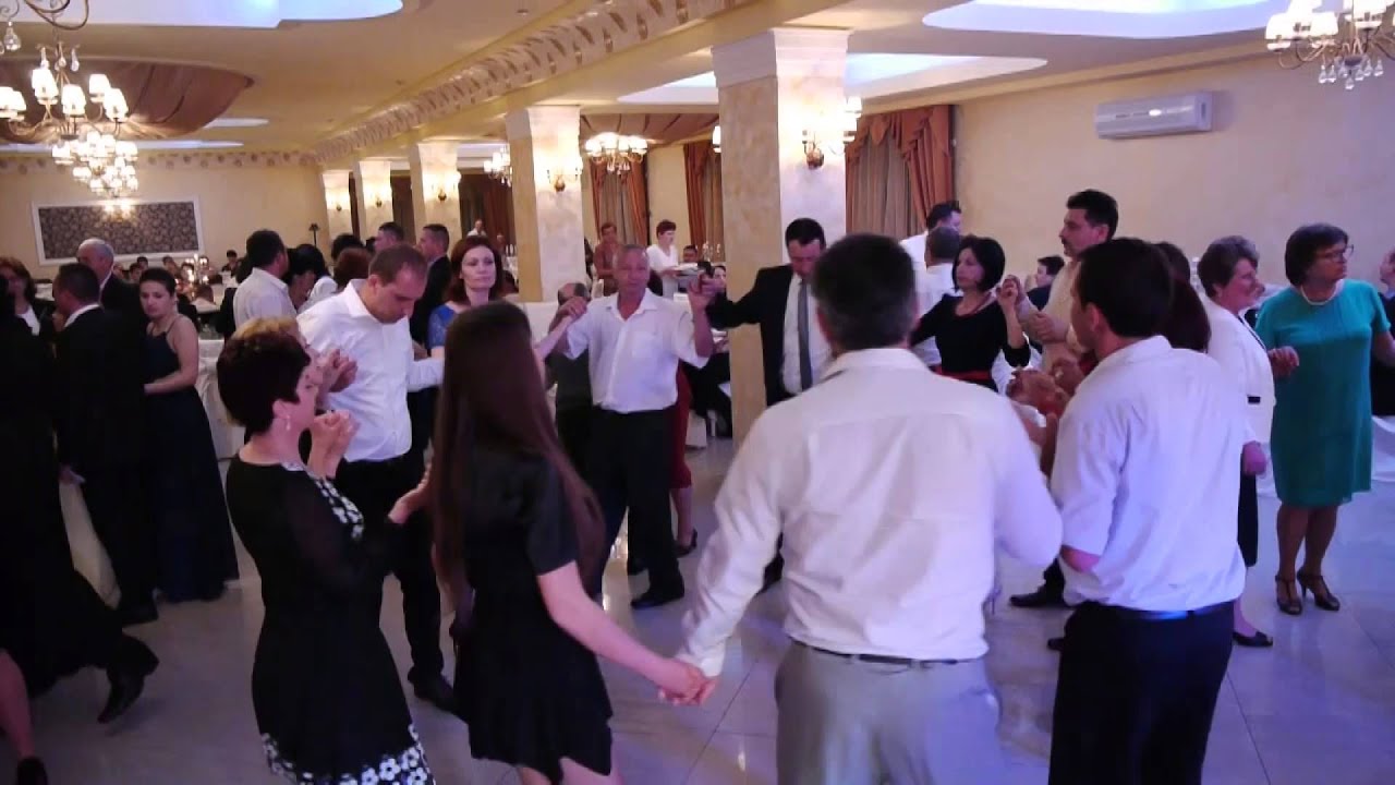 18/FORMATIA GENIUS BACAU 2015-HORA JOC&TORTUL MIRESEI - YouTube