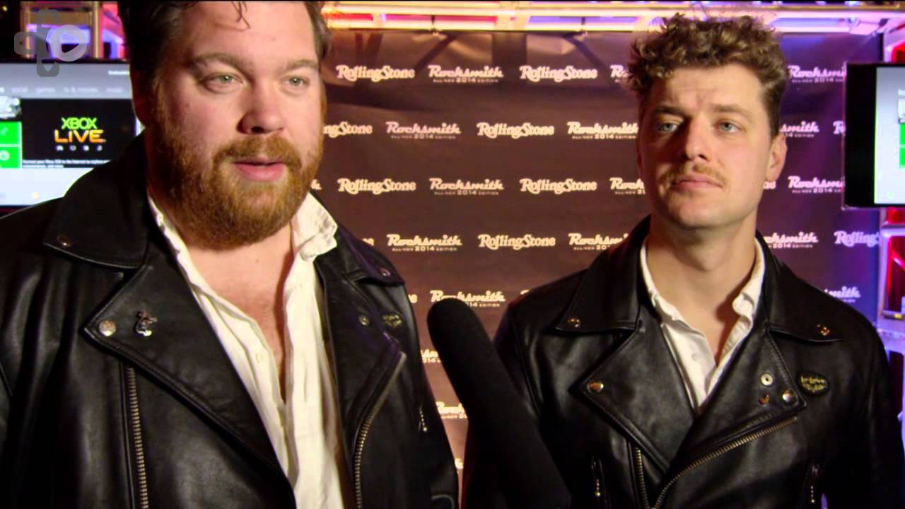 The Hives Vigilante Carlstroem & Nicolaus Arson Talk Rocksmith - YouTube