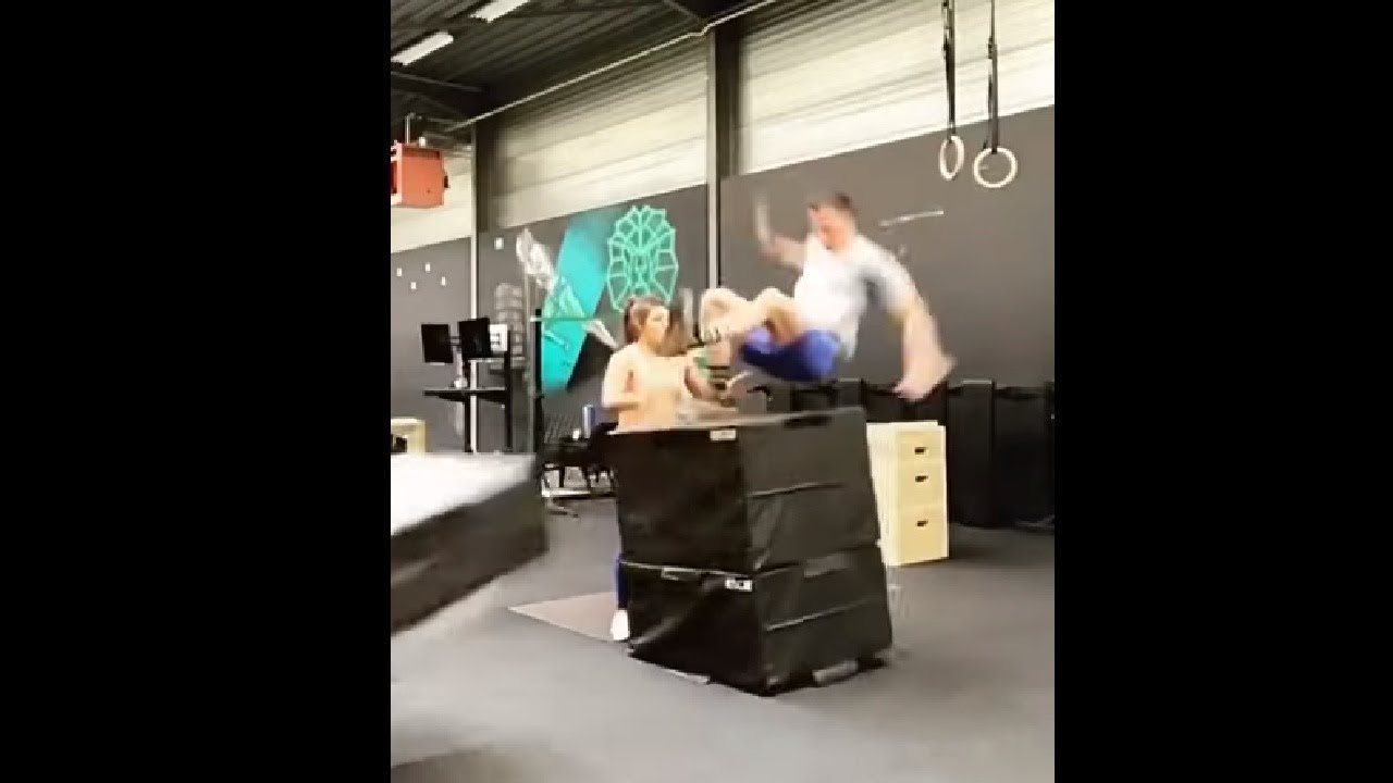 Guy Was Attempting A Box Jump At The Gym But Failed - YouTube
