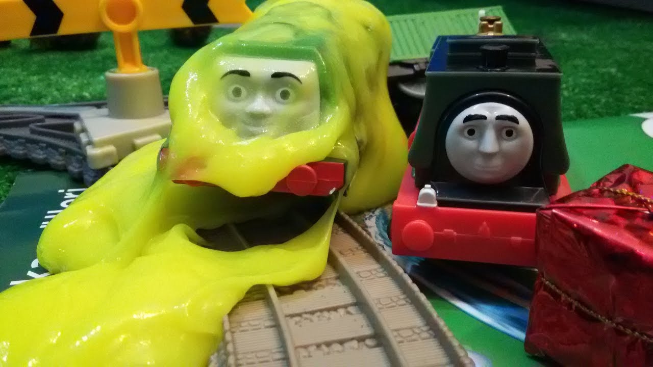Pouring Slime on Trains - Thomas and Friends - The World's FASTEST ...