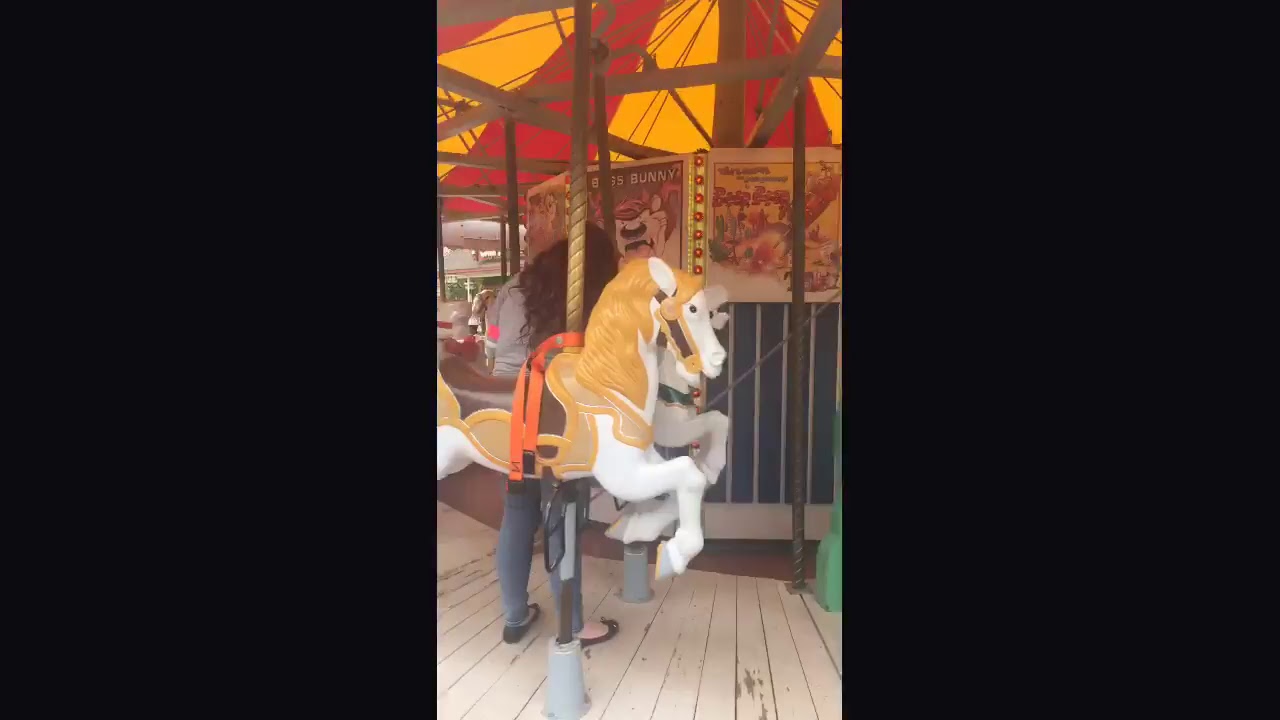 Bugs Bunny Camp Carousel - YouTube