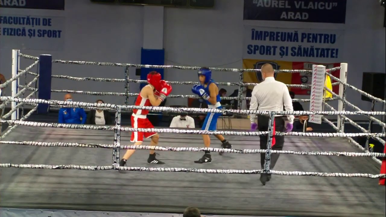 Claudio Stroe on the final of the boxing championship 2020 Arad - YouTube