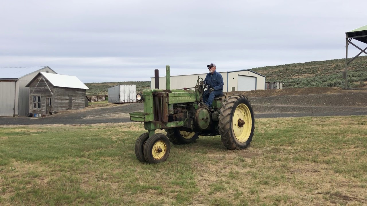 Lot 9 JD Model G Tractor - YouTube