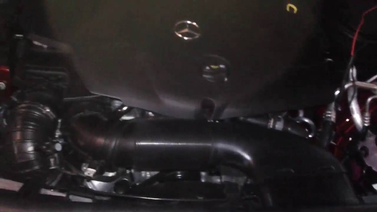 Mercedes Benz GLC 220d Engine Bay Video - YouTube