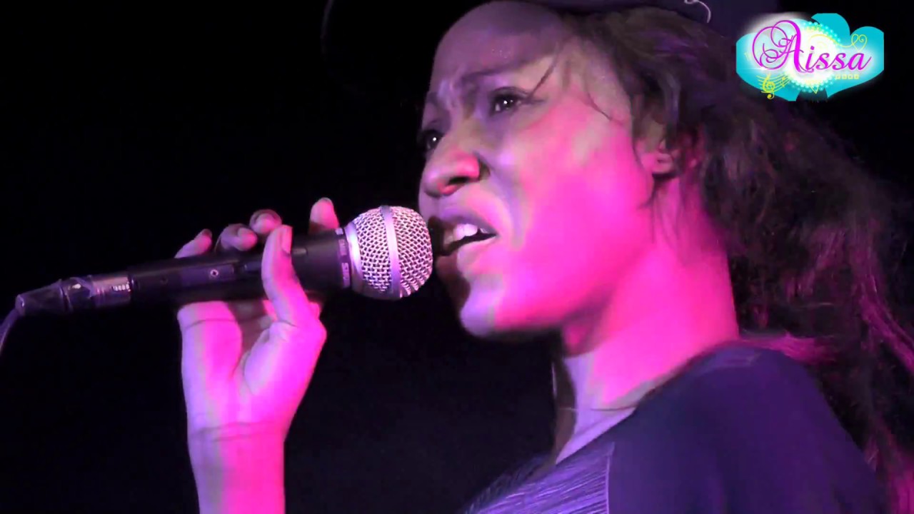 SENZAA - Rockia de Bella Bellow (Clip AISSA) - Cover par Aissa - YouTube