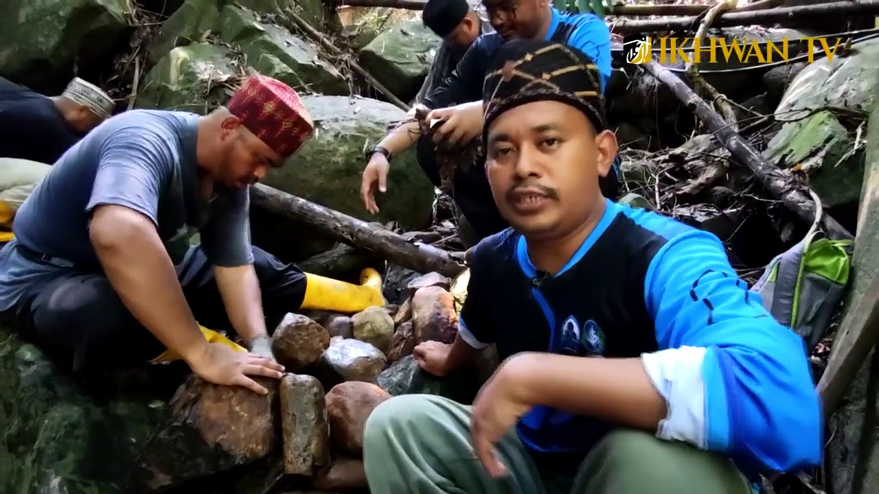 Vlog : Pemasangan Paip Air di Ikhwan Resort Pulau Tioman - YouTube