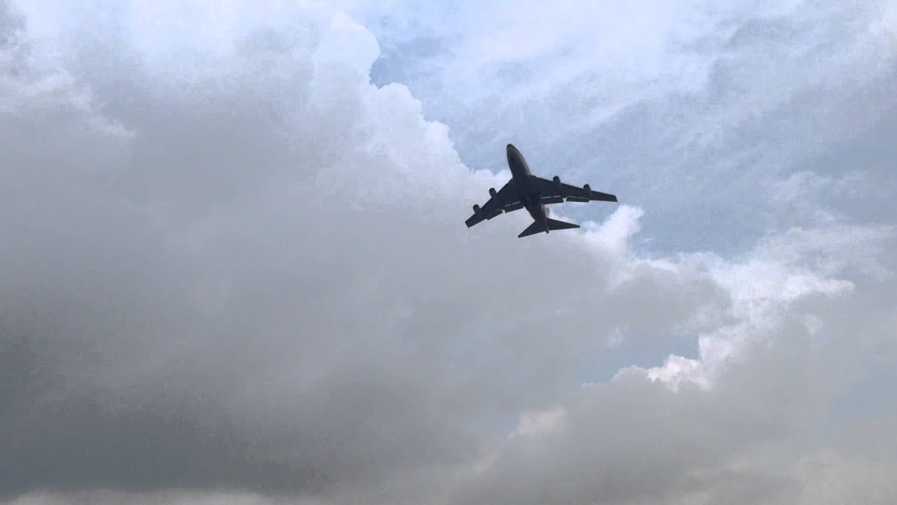 Private 747sp taking off at Bournemouth. - YouTube