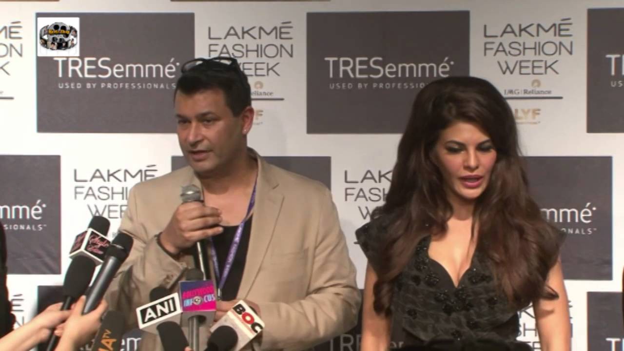 Jacqueline Fernandez Showstopper For Designer Aashish Soni At LFW 2016 - YouTube