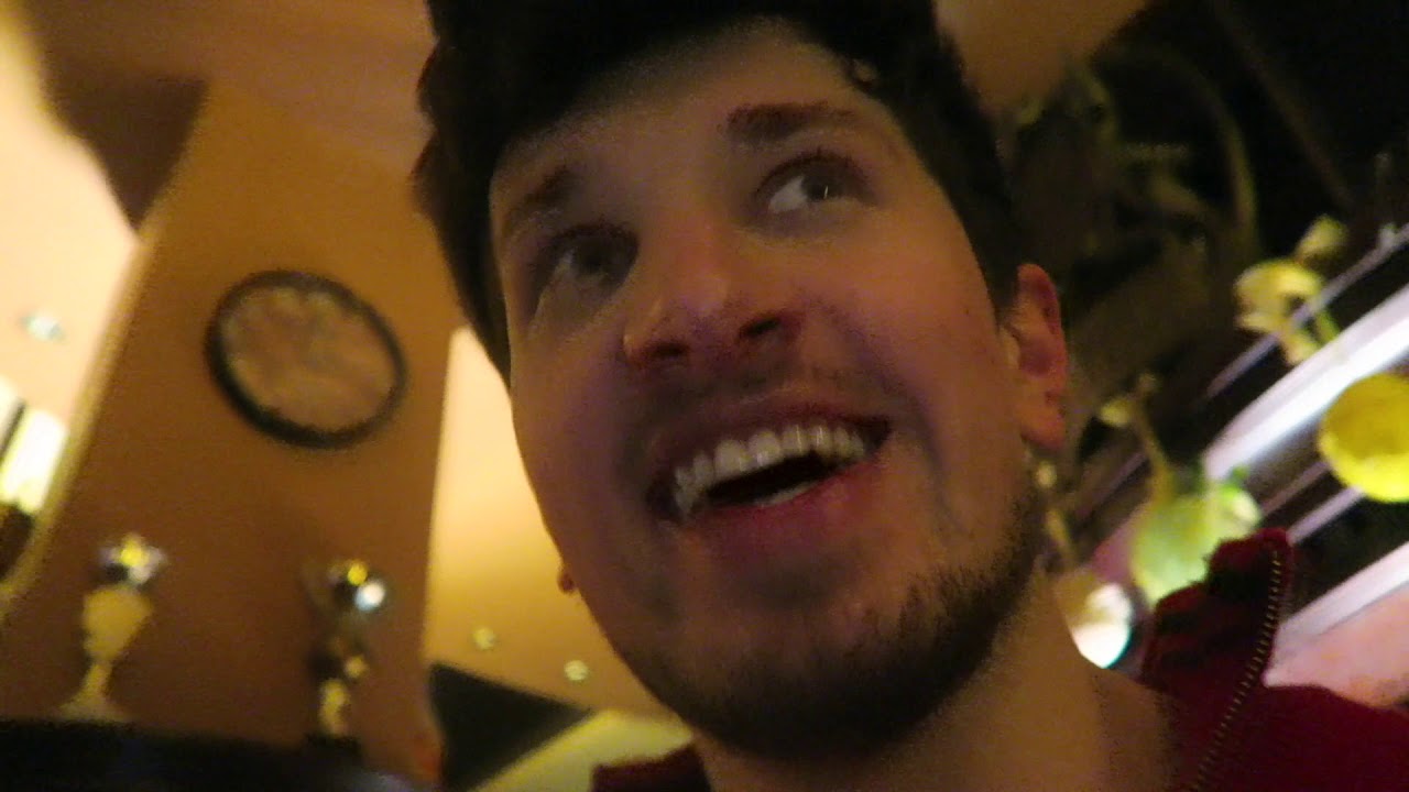 Jak gasić światło? #Vlog Barmański #Daniel Janusz Czepczyk - YouTube