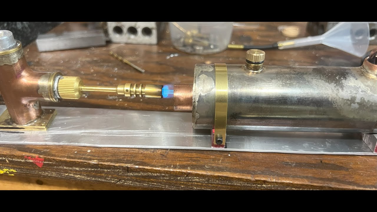 Steam boiler designed by Les Proper in operation with double acting DiY ...