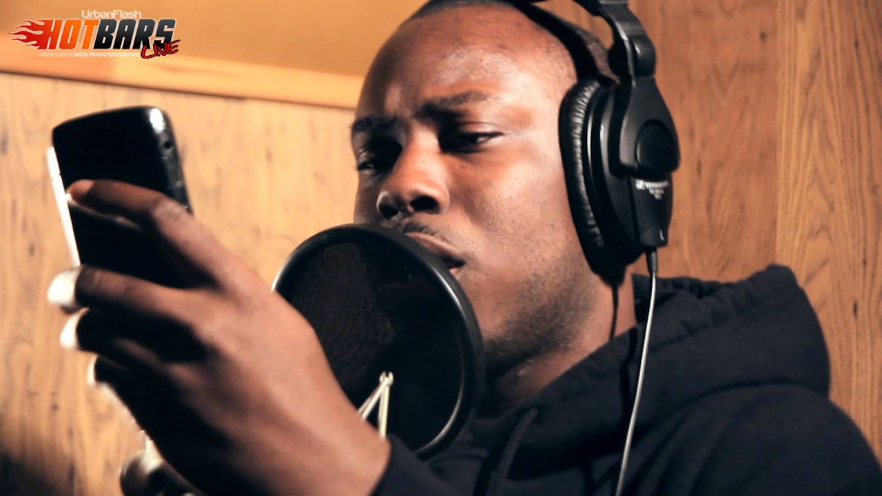 The Urban Flash Collective - #HotBarsLive Feat Jay Moezart, Benjamin Ad ...