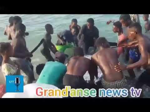 Moun Gomye yo kenbe yon gwo pwason se ak manchèt yo Rachel tankou yon bèf telman li gwo. - YouTube