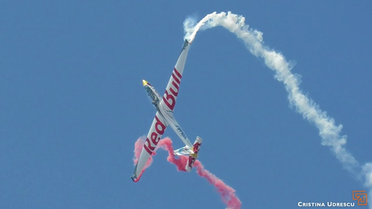 Luca Bertossio acrobatie planor BIAS 2019 #bias2019 - YouTube